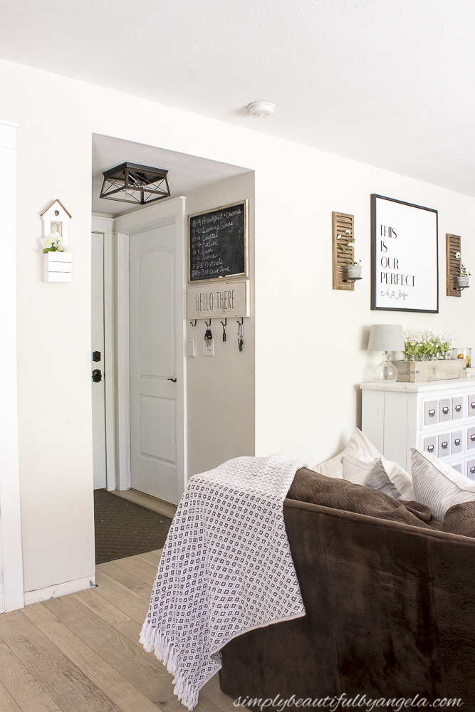 Fixer Upper Entryway Design Wall