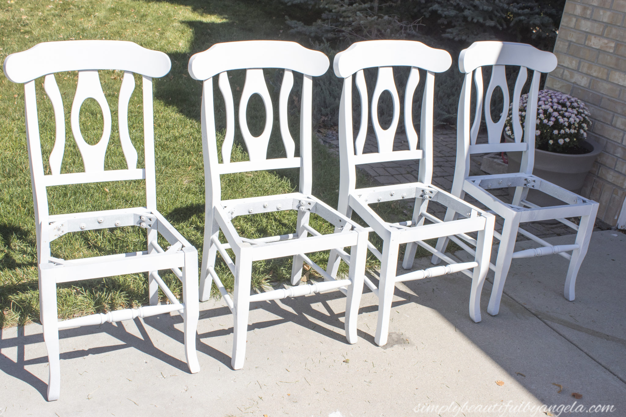 Curbside Chairs get a Two Toned Wood Makeover
