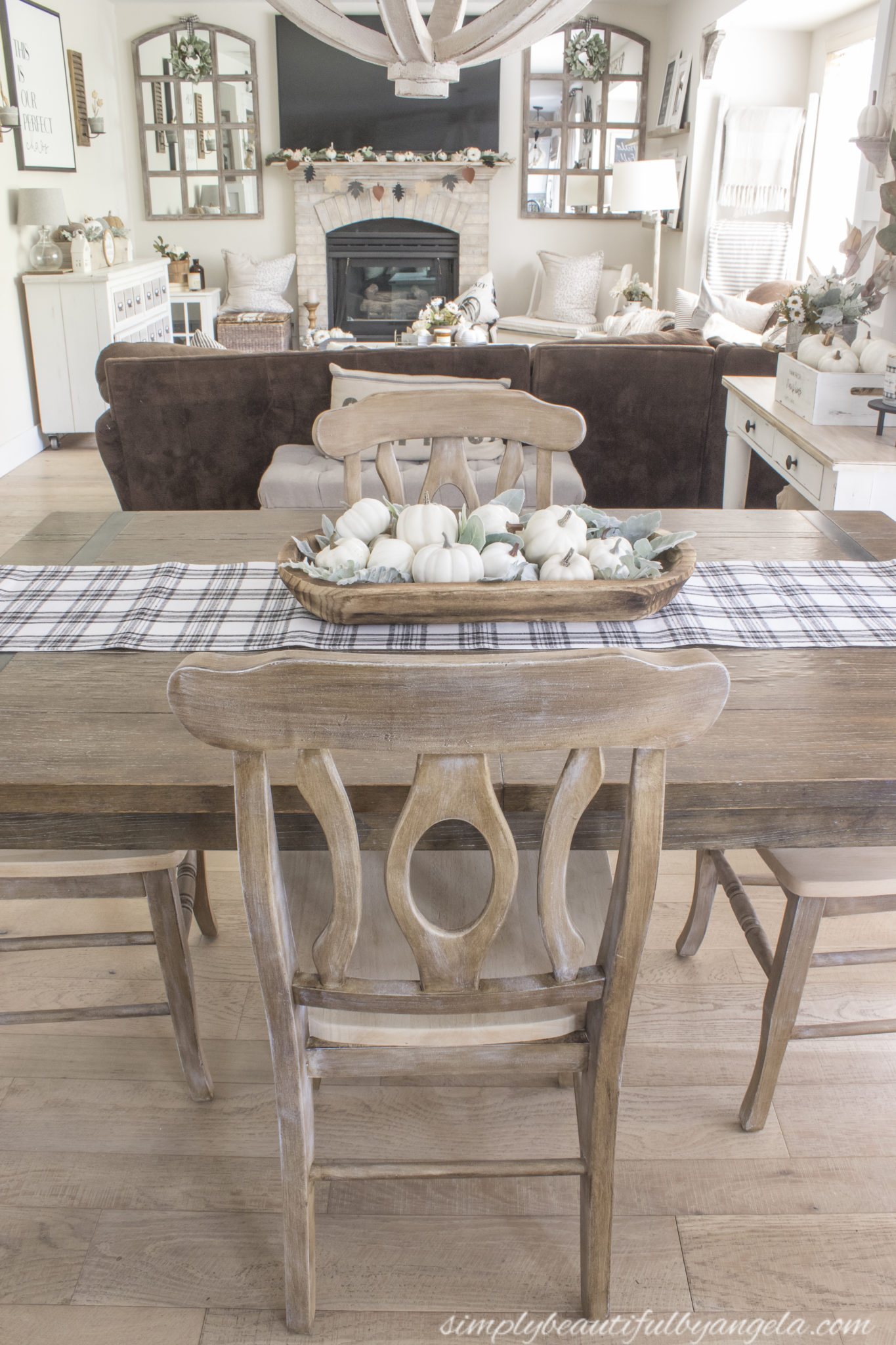 Curbside Chairs get a Two Toned Wood Makeover